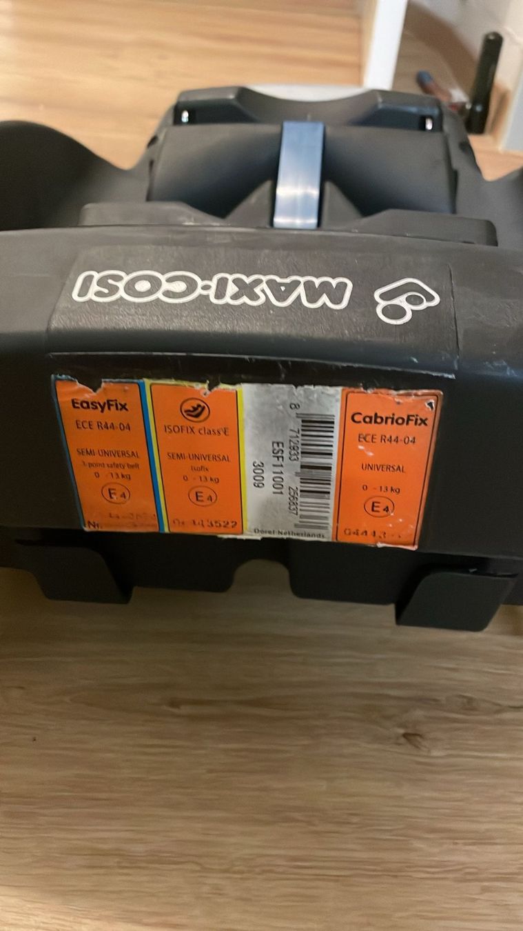 Maxi Cosi Station isofix base für ca 2021 Sitz (Gebraucht) in Sirnach ...