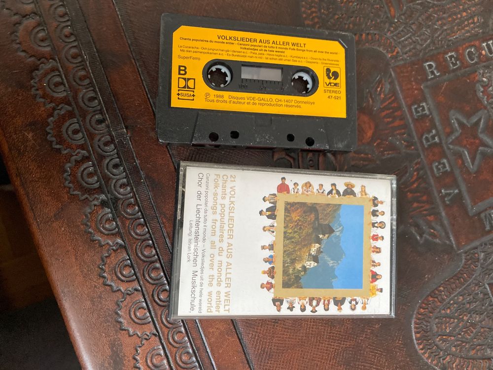 Volkslider aus aller Welt - musicassetta | Kaufen auf Ricardo