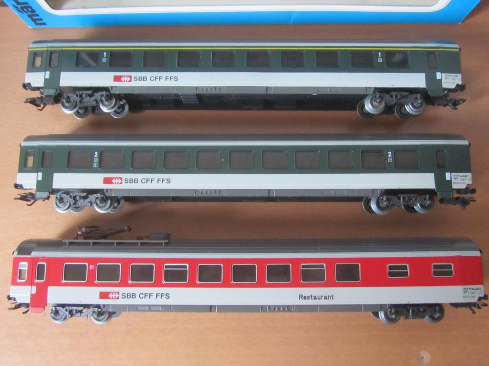 Märklin HO 3x Personenwagen SBB-CFF 4215 4216 4217 OVP (D'occasion) à ...