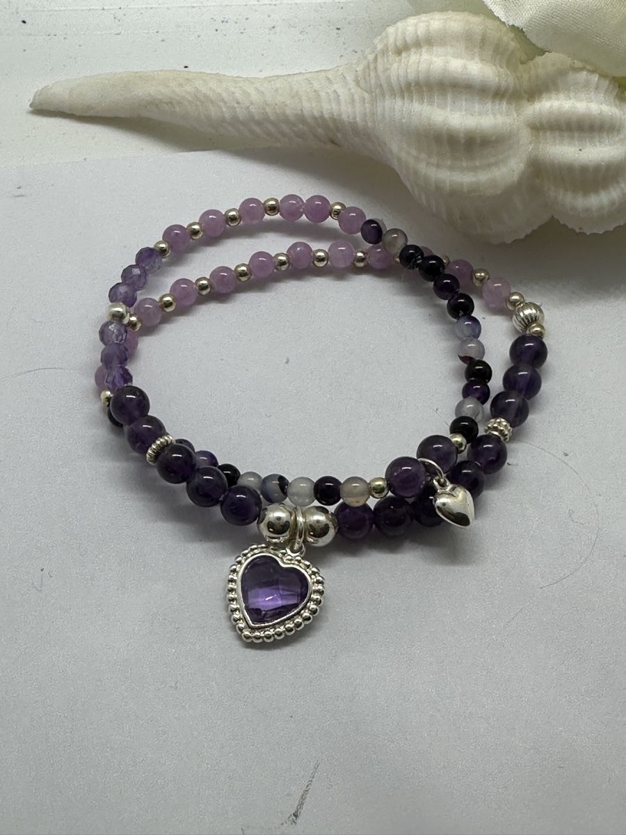 Hübsches Amethyst Armband mit kleinem Herz Anhänger💜 (Neu und ...
