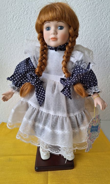 Porzellanpuppe 'Imogen' von THE PROMENADE COLLECTION (Gebraucht) in ...