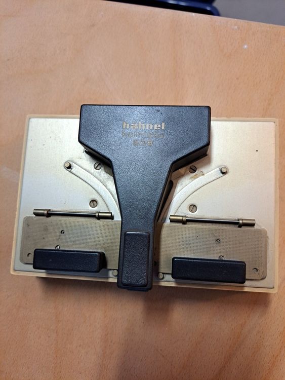 Super 8 Filmbetrachter mit Zubehör (Gebraucht) in Zwingen für CHF 10 – mit Lieferung auf Ricardo ...