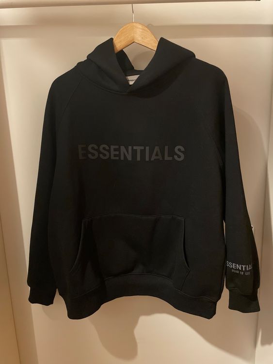 Essentials Hoodie (Gebraucht) in VILLIERS für CHF 80 – mit Lieferung ...