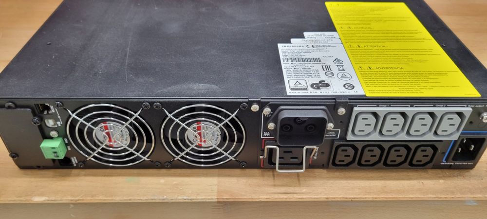 USV HP R/T3000 G4 (Gebraucht) in Aesch BL für CHF 150 – nur Abholung auf Ricardo kaufen