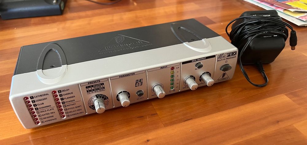 Behringer FEX800 MiniFEX Multi FX Effects Reverb Delay | Kaufen auf Ricardo