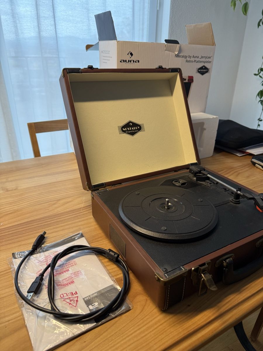 Auna Nostalgy Retro Plattenspieler - Top Zustand! (Neu (gemäss ...