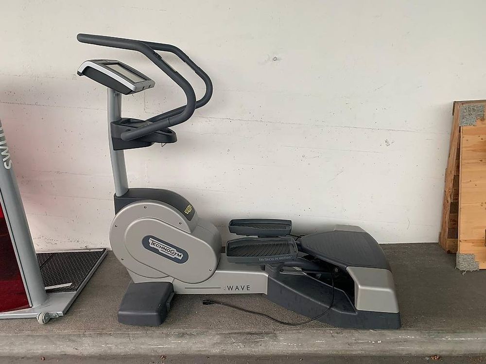 Technogym Cardio Wave 700 (Gebraucht) in Basel für CHF 6 – nur Abholung ...