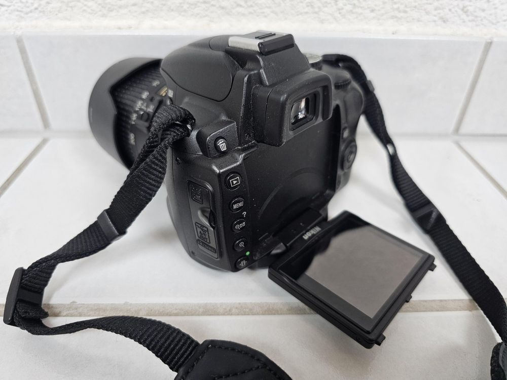 Nikon D5000 + Objektive und Zubehör - TOP Angebot ab 1.-!!! (Gebraucht ...