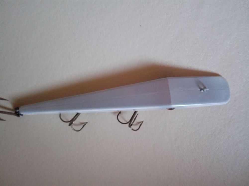 Big T - 23cm von Musky Guide Tony Rizzo | Kaufen auf Ricardo