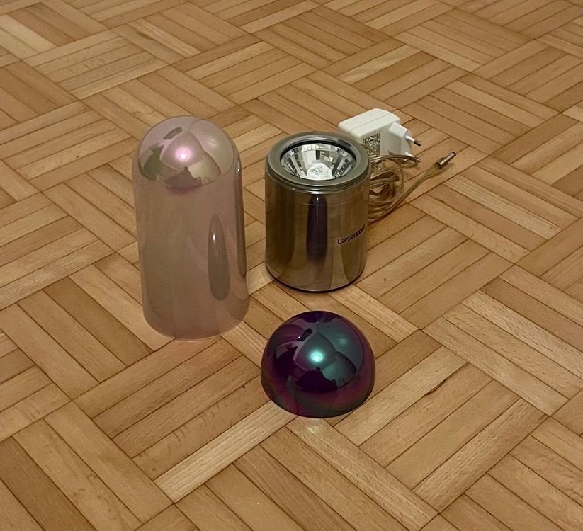 Plugg Laserpod - Moderne Designerversion einer Lavalampe (Gebraucht) in ...
