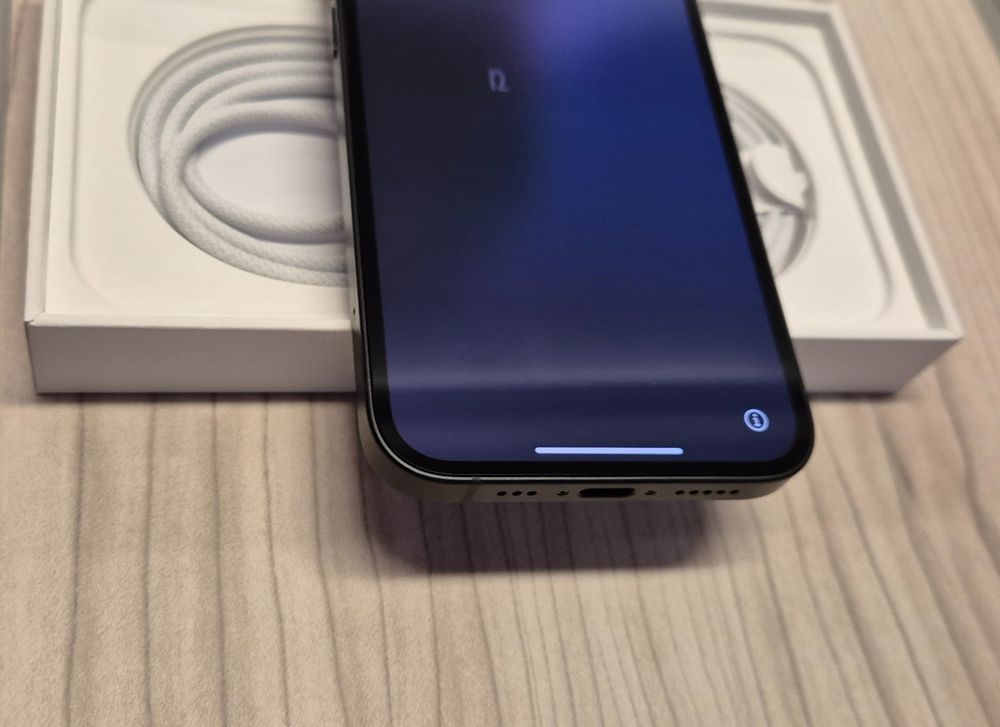 Apple iPhone 16e 128 GB, Black, 6.10", SIM + eSIM, 5G (Gebraucht) in Wil SG für CHF 450 – mit ...