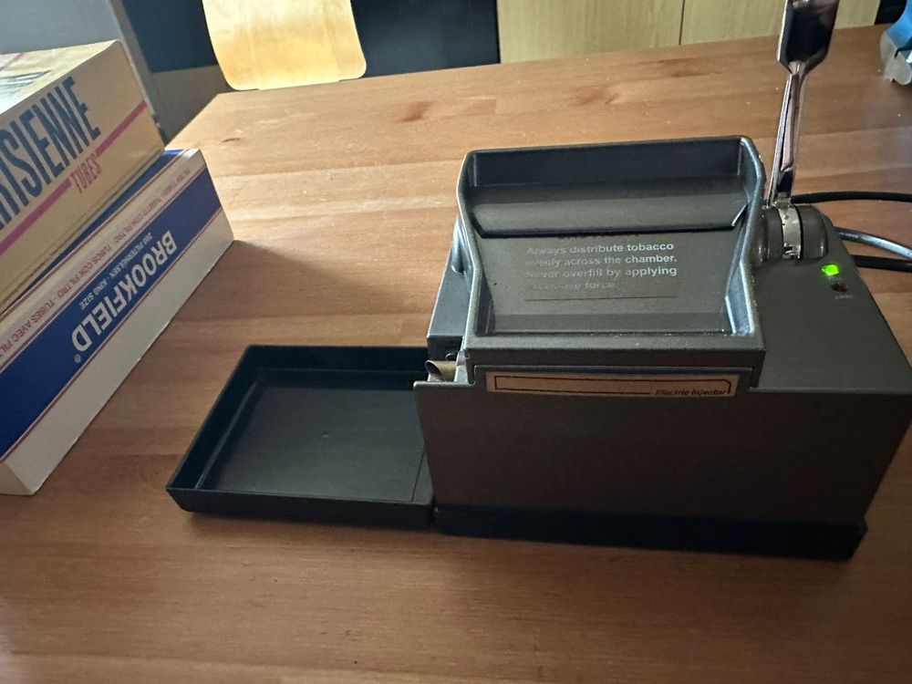 Elektrischer Zigaretten stopfer mit 2Packeten Lehre Hüllen (Gebraucht ...