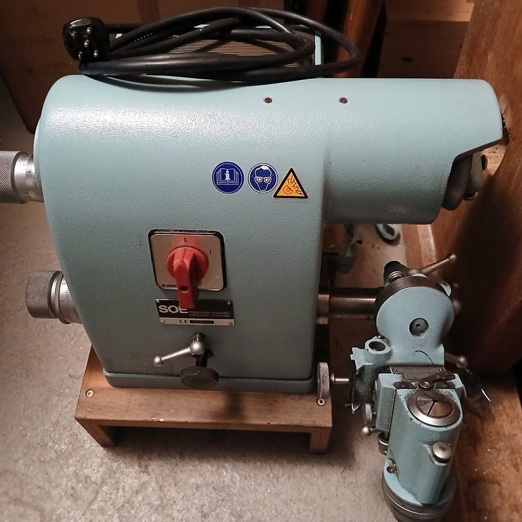 SOE Feinmechanik Einschneidefräser-Schleifmaschine, Deckel | Kaufen auf ...