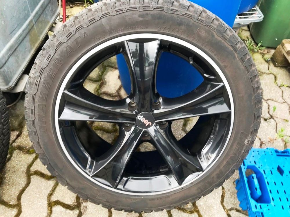 Jeep Grand Cherokee Lim WK2 Felgen mit Pneu 9x20 275/45 R20 (Gebraucht ...