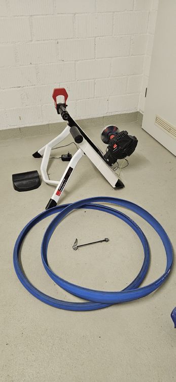 Elite Rampa Smart Rollentrainer Zwift (Gebraucht) in Wil SG für CHF 2 ...