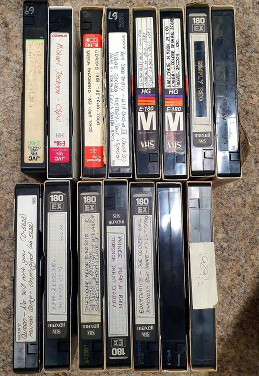 15x VHS mit 80er Musik Aufnahmen (Gebraucht) in Reinach BL für CHF 1 ...