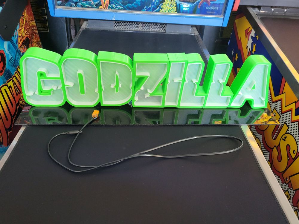 Stern Godzilla Flipper Topper (Gebraucht) in Estavayer-Gibloux für CHF ...