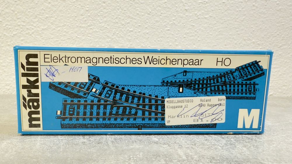 Märklin Elektromagnetisches Weichenpaar H0 / AC in OVP (Neu (gemäss Beschreibung)) in Schlieren ...