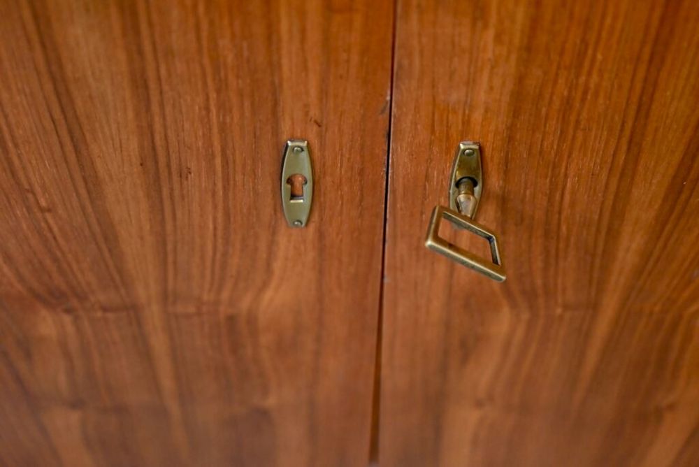 Commode ou meuble de coin d'angle ancien style vintage (Gebraucht) in ...