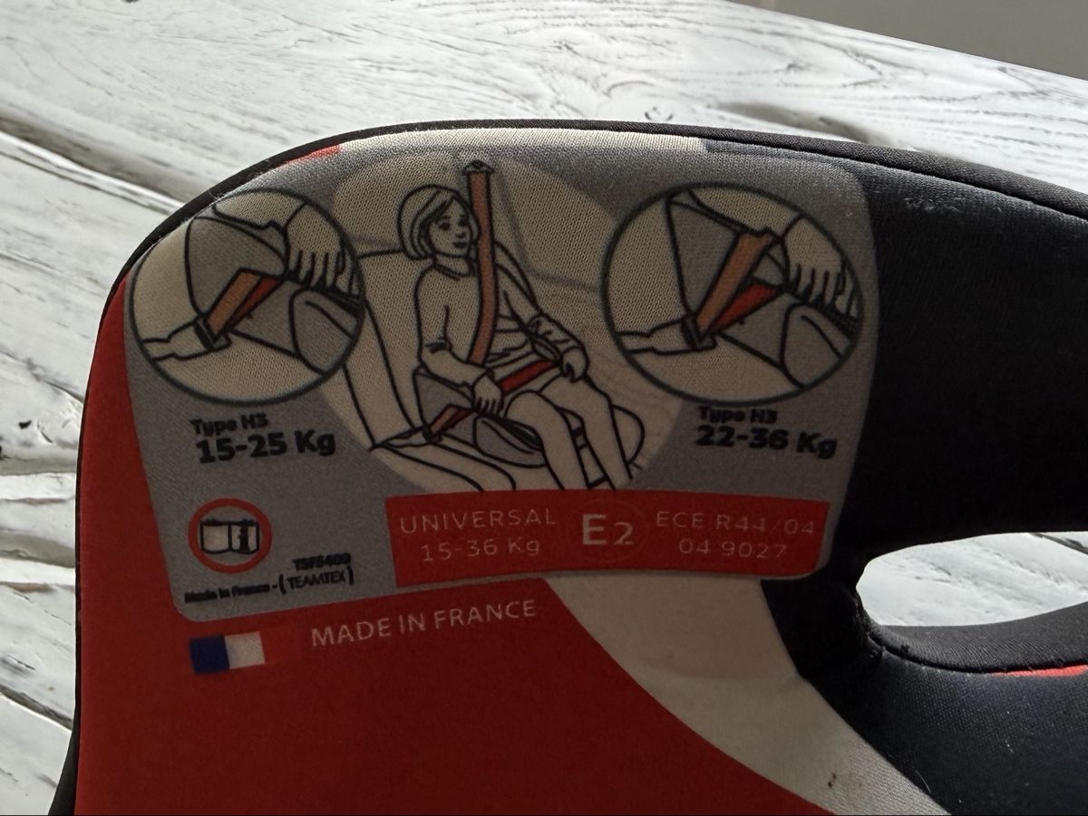 Kindersitzerhöhung Cars (Gebraucht) in Schönenbuch für CHF 6 – mit ...