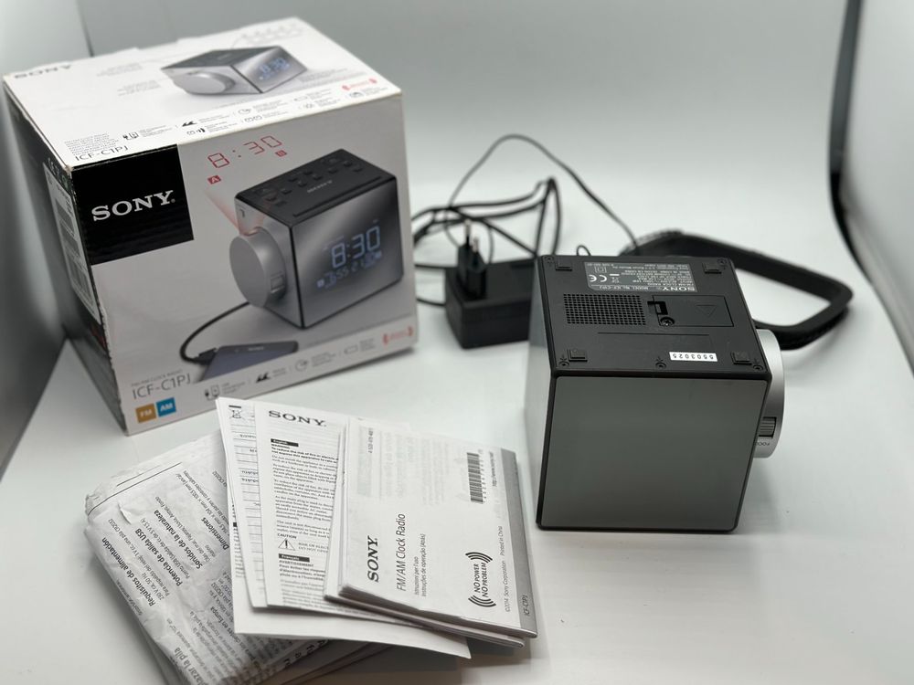 Radio PROJECTION ! Sony ICF-C1PJ+Reveil Alarm Clock +Test OK (D ...