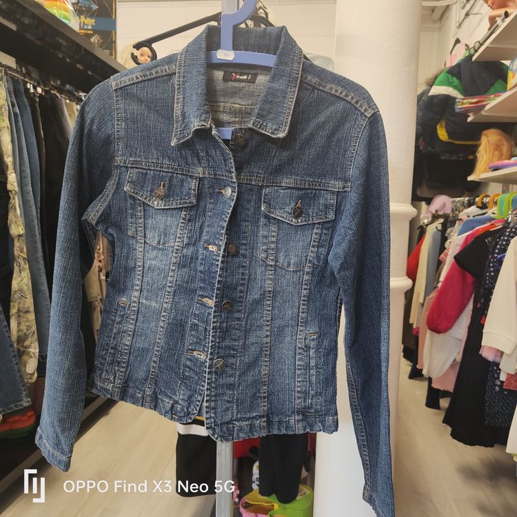 Veste en jean 98% coton ( retrait et envoi). (Gebraucht) in La Chaux-de ...