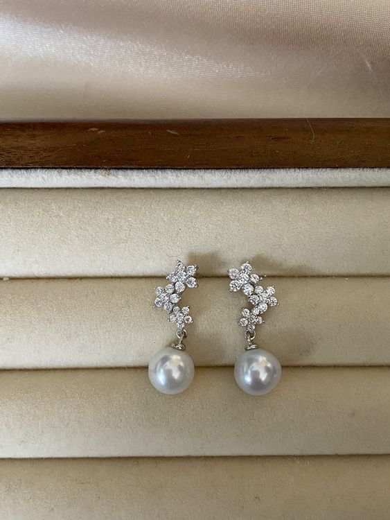 Perlen Ohrringe/ Süsswasserperlen echte (Neu und originalverpackt) in Sarnen für CHF 45 – mit ...