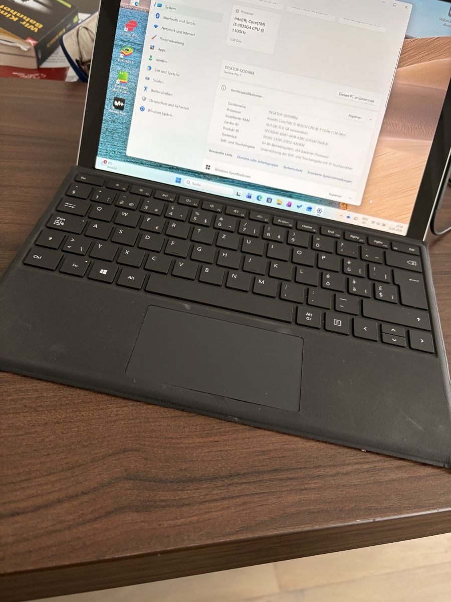 Microsoft Surface Pro 7, Intel i5, 16GB RAM - guter Zustand! (Gebraucht ...