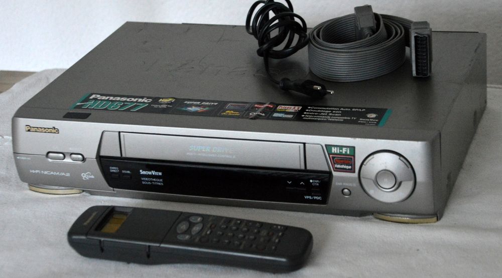 Videorecorder Panasonic NV-HD677F magnétoscope (Gebraucht) in Collonges ...