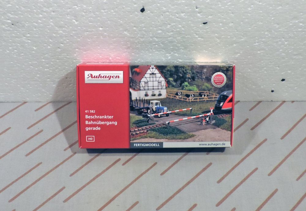F210 - Auhagen 41582 «Beschrankter Bahnübergang» H0 - neu | Kaufen auf Ricardo
