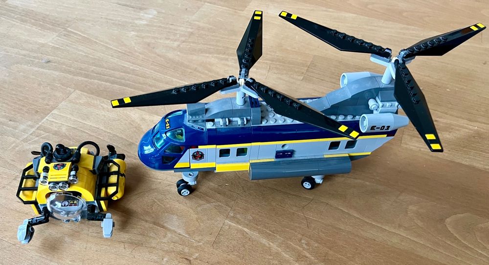 Helikopter und U-Boot aus LEGO City 60093 Tiefsee-Helikopter (Gebraucht ...