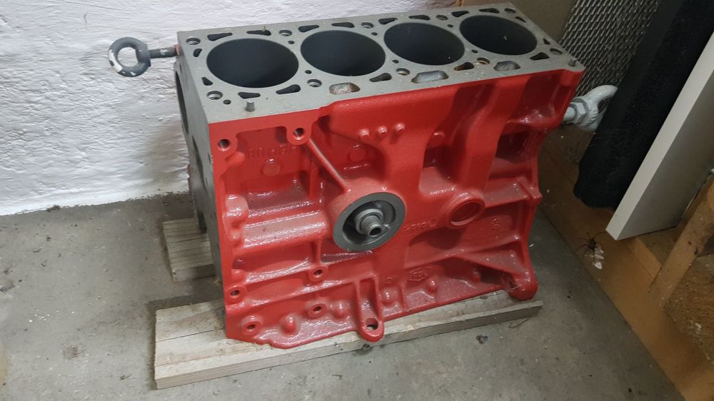 VW Polo 6n Motorblock für Tischumbau oder so. Inkl 4 Kolben (Gebraucht ...