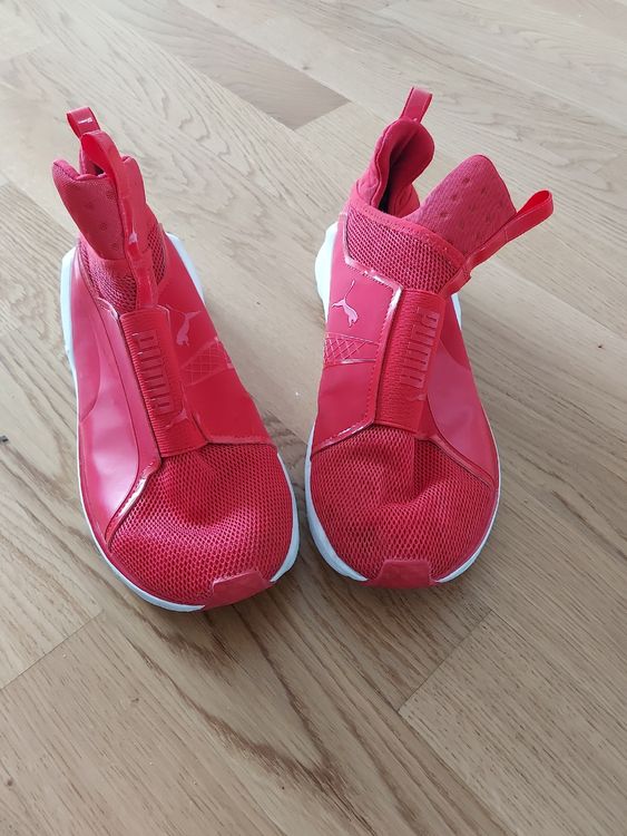 Rote Puma Sneaker Gr. 39 (Gebraucht) in Glattpark(Opfikon) für CHF 15 ...