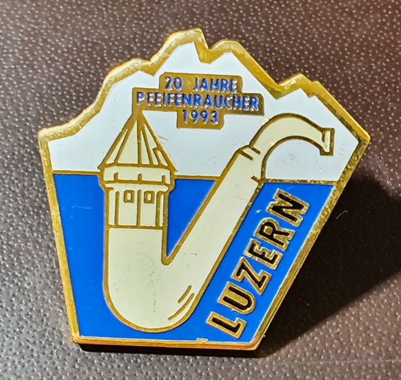 S472 - Pin Luzern Kapellbrücke - 20 J. Pfeifenraucher 1993 (Gebraucht) in Reinach BL für CHF 2 ...