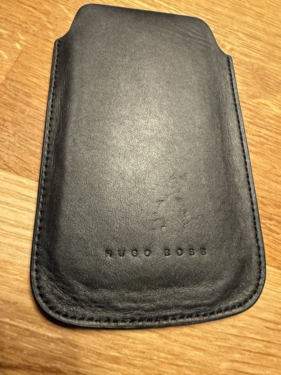 Hugo Boss Etui Hülle Handyhülle (Gebraucht) in Goldach für CHF 3 – mit ...