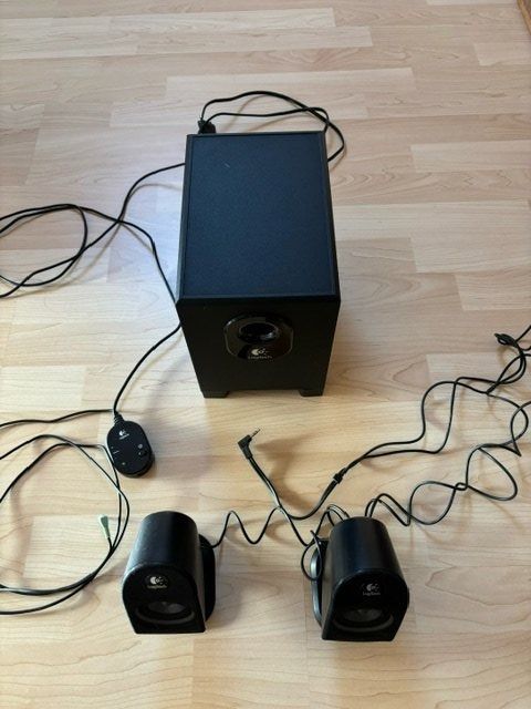Logitech X-210, 2.1 Lautsprechersystem, Boxen mit Subwoofer | Kaufen ...