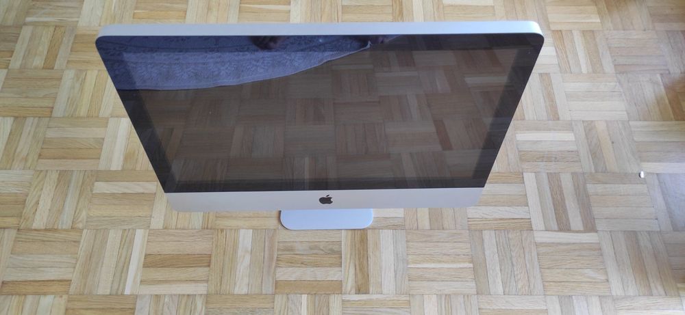 iMac 12,1 - 21.5 Zoll inkl. Maus (Gebraucht) in Davos Dorf für CHF 135 ...