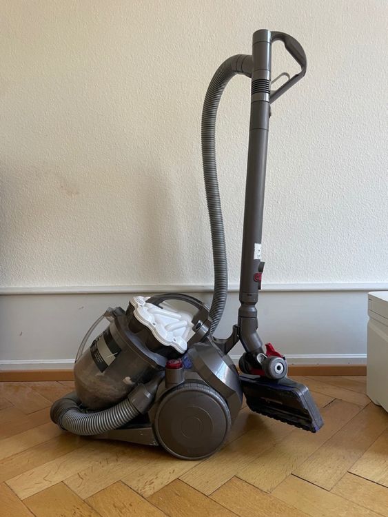 Dyson DC29 Staubsauger (Gebraucht) in Basel für CHF 105 – mit Lieferung auf Ricardo kaufen
