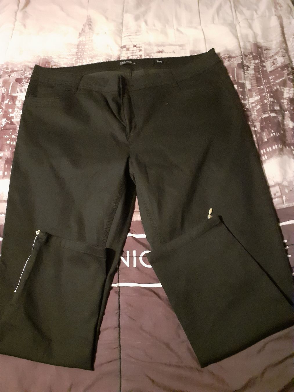 Laura Torelli Hose, schwarz, Gr. 48, Top Zustand! (Gebraucht) in Kloten ...