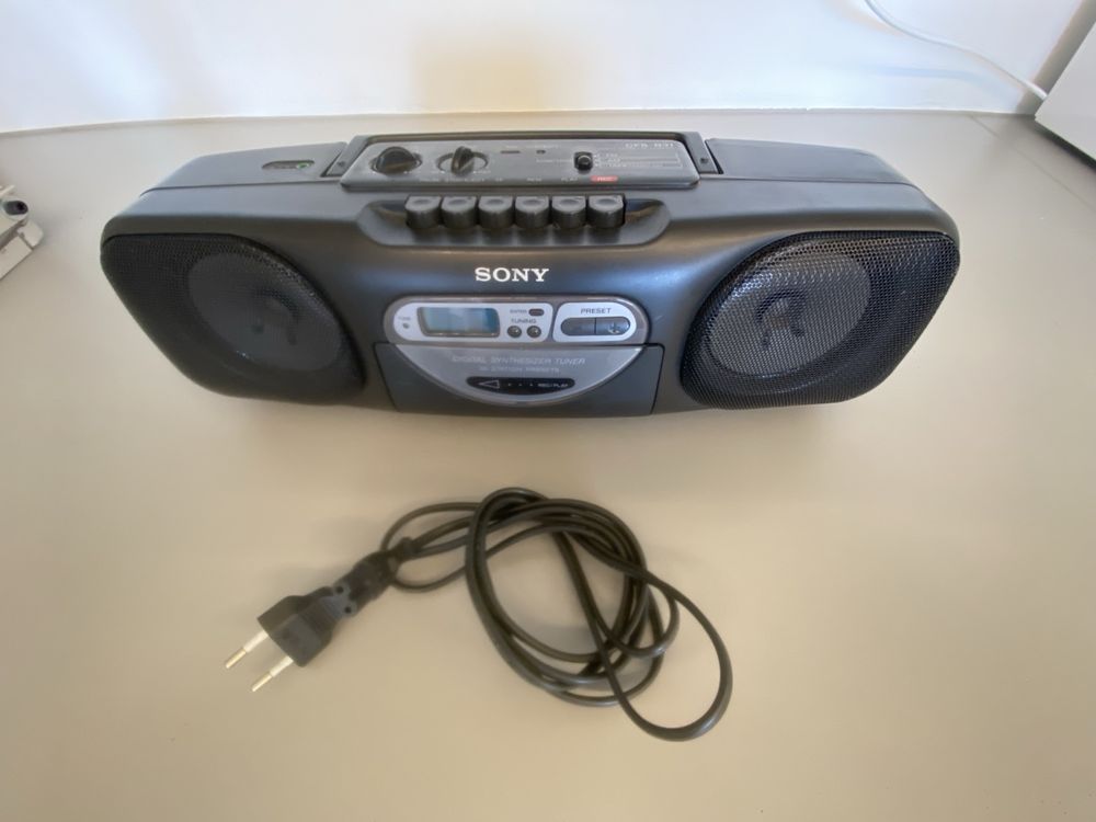 Radio-Cassette Sony Portable CFS-B31 en bon état généra (D'occasion) à ...