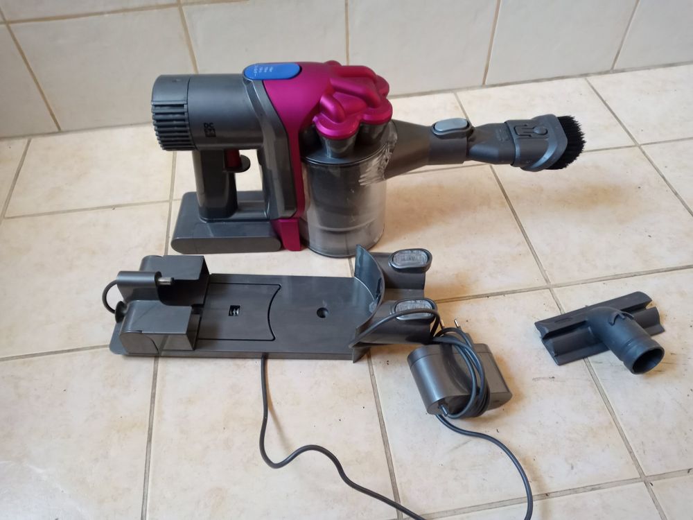 Dyson Dc34 Handstaubsauger | Kaufen auf Ricardo