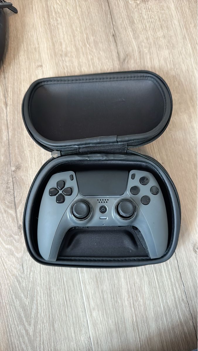 Scuf Controller Reflex FPS Grau mit Case! (Gebraucht) in Kaiseraugst für CHF 10 – mit Lieferung ...