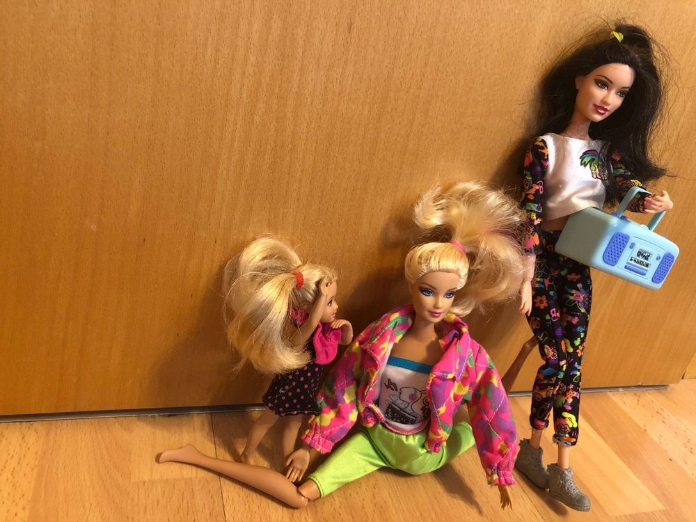 Barbie verrückte Outfit und Puppen (Gebraucht) in Wangs für CHF 42 ...