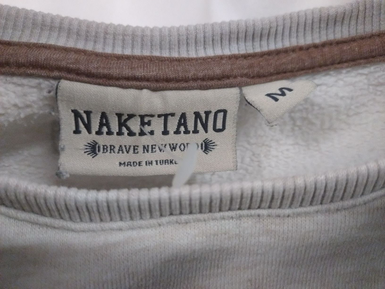 Pull Naketano Brave New Word, taille M, comme neuf! (D'occasion) à ...