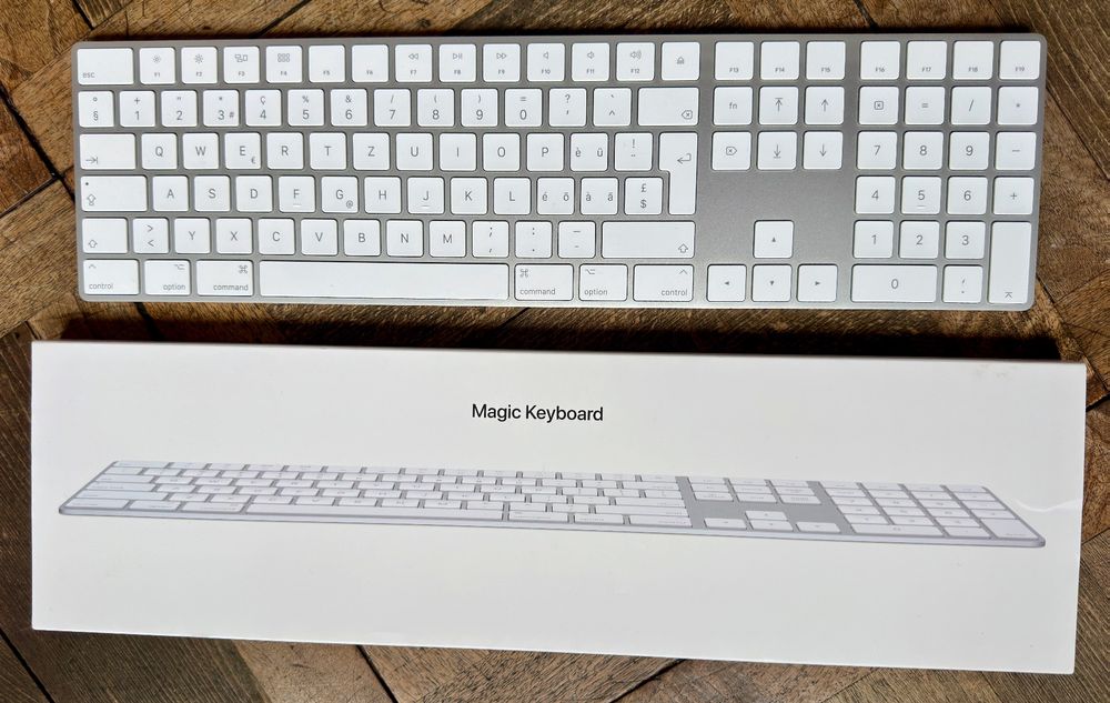 Apple Magic Keyboard mit Ziffernblock Schweiz kabellos Weiss | Kaufen ...