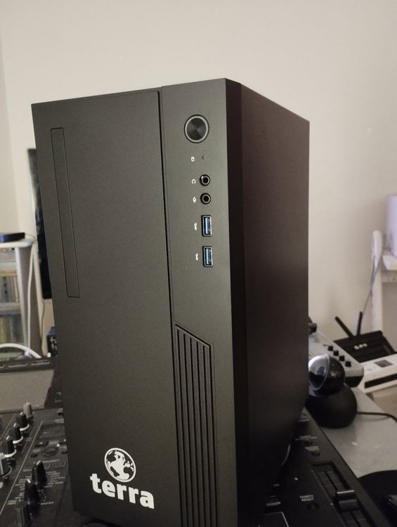 neuer und originalverpackter Terra PC zu verkaufen | Kaufen auf Ricardo