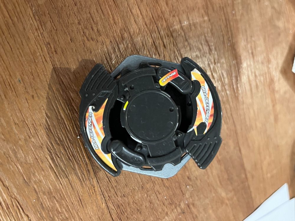 Beyblade A-114 BBA Defenser Takara Tomy | Kaufen auf Ricardo