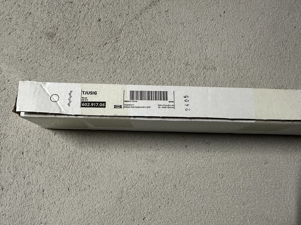 Garderobenaufhänger IKEA "TJUSIG" weiss - Original verpackt (Neu und originalverpackt) in Frick ...