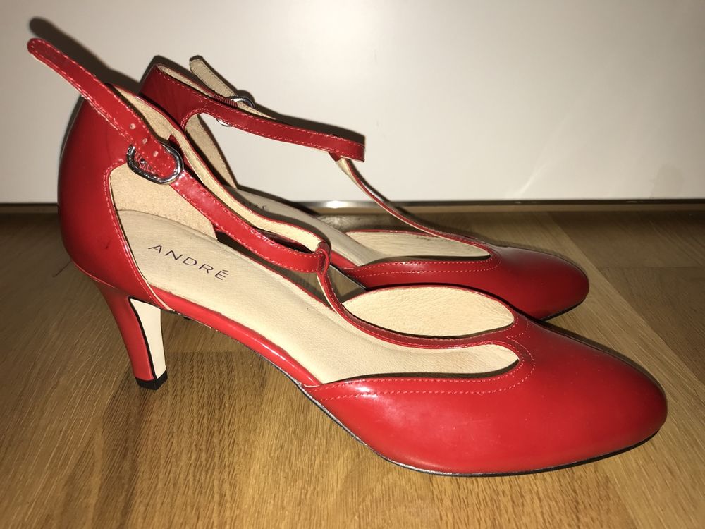 Rote Lack Pumps, Grösse 40, „André“ (Neu (gemäss Beschreibung)) in ...