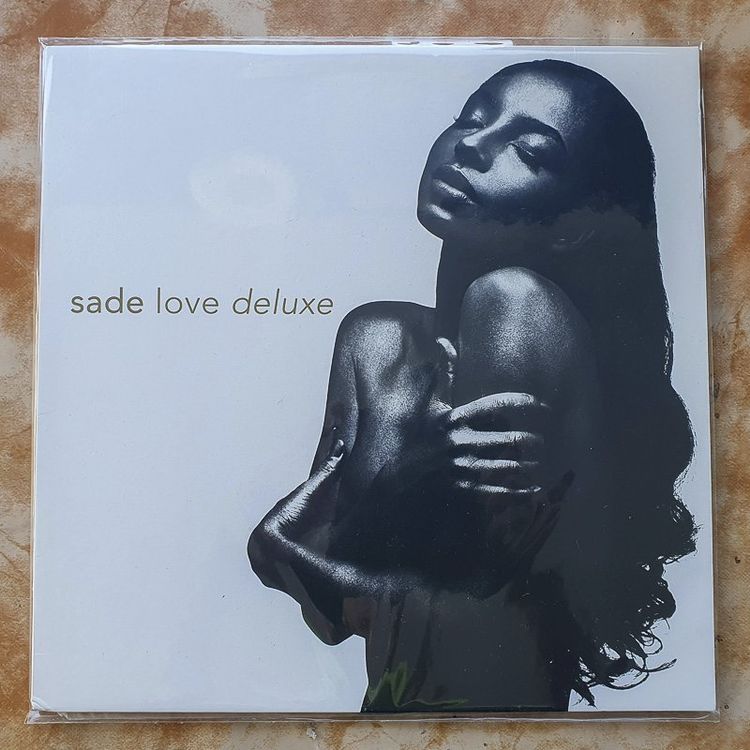 Sade – Love Deluxe (Neu (gemäss Beschreibung)) in Au für CHF 44 – mit Lieferung auf Ricardo kaufen
